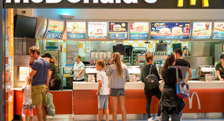 McDonald’s (NYSE:MCD) Sales Slump Leaves Investors Cold - TipRanks.com